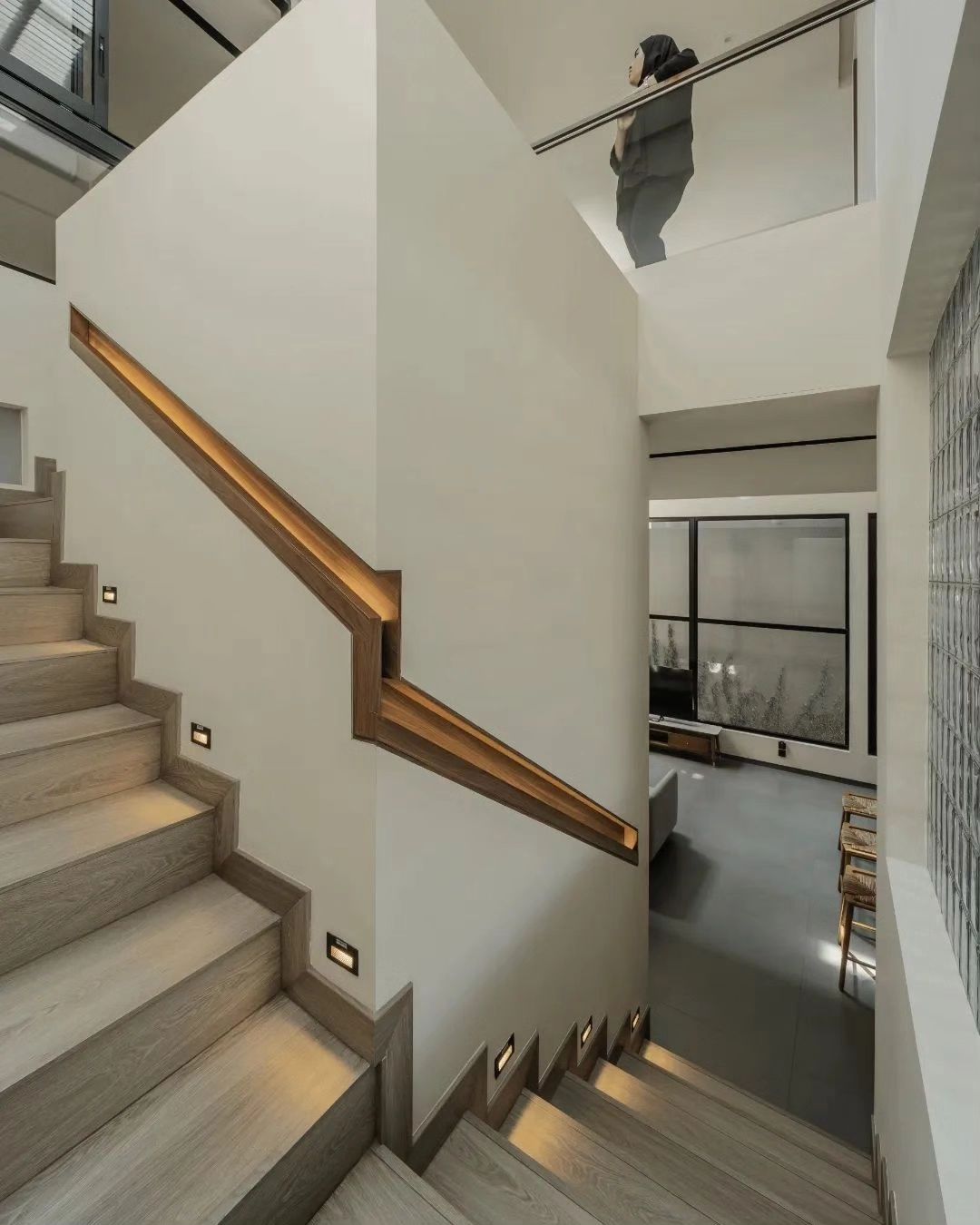 10 modern architecture, open ceiling with wooden slat roof and sunshade ...